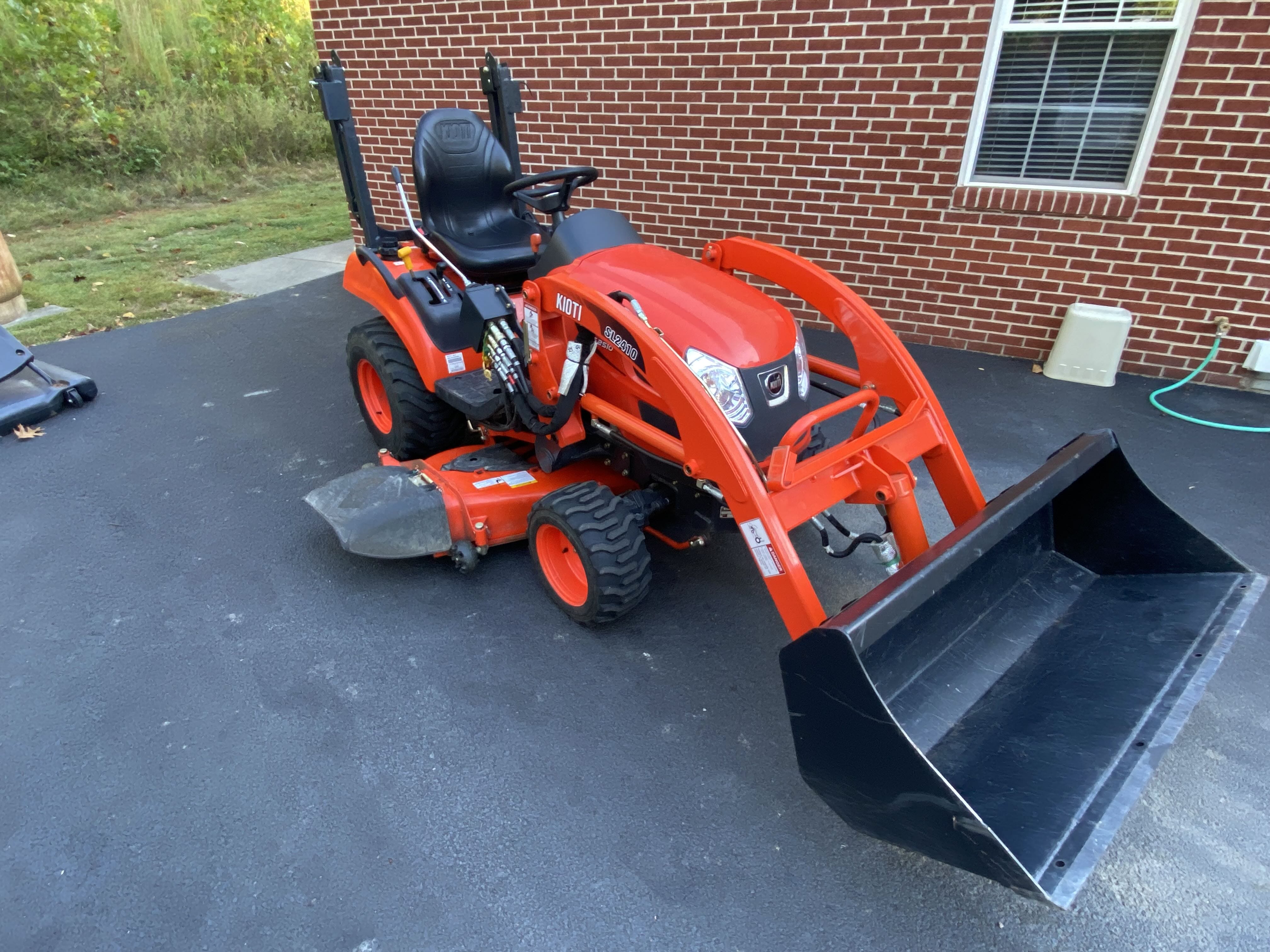 SOLD - Kioti CS2510 Tractors Stock No. 180358 | Tractor Zoom