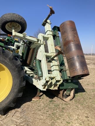 Tractor Zoom - KMC Lister Roller