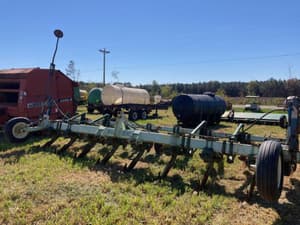 SOLD - KMC 8R30 Ripper Bedder Tillage with 8 Shanks | Tractor Zoom