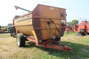 SOLD - Knight 3042 Reel Auggie TMR Feed Wagon #N/A Hay and Forage ...