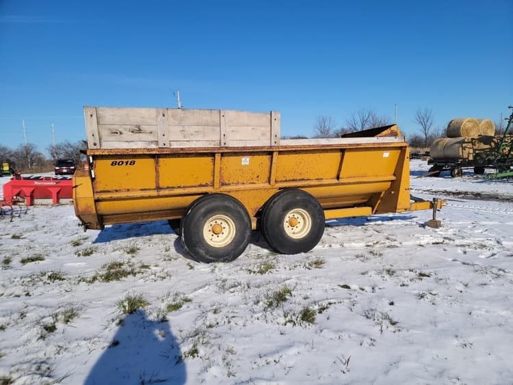 Knight 8018 Manure Handling Manure Spreaders - Dry for Sale | Tractor Zoom