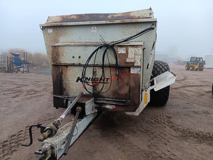 Knight 8040 Manure Handling Manure Spreaders - Dry for Sale | Tractor Zoom