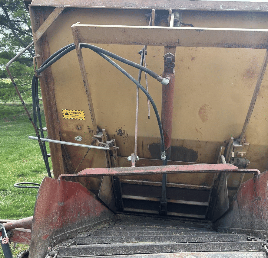 Knight Little Auggie Hay and Forage Grinders/Mixers for Sale | Tractor Zoom