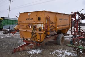SOLD - Knight 3042 Lot No. 382 Hay and Forage | Tractor Zoom