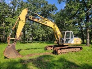 SOLD - Kobelco SK200LC Lot No. 7913 Construction with 1,045 Hrs ...