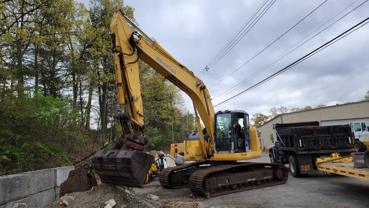 Komatsu PC228US LC Construction Excavators for Sale | Tractor Zoom