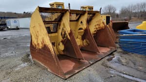 SOLD - Komatsu WA500 Bucket - Heavily Plated Construction | Tractor Zoom