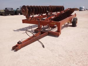 SOLD - Krause 1468 Lot No. 324346 Tillage with 14 ft | Tractor Zoom