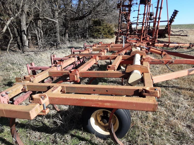 Krause 1072 Tillage Chisel Plows for Sale | Tractor Zoom