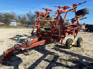 SOLD - Krause Folding Chisel Plow Stock No. 00132928 Tillage with 22 ft ...