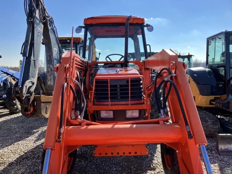 Kubota M8200 Tractors 40 to 99 HP for Sale | Tractor Zoom