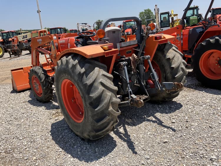 Kubota M9960 Tractors 100 to 174 HP for Sale | Tractor Zoom