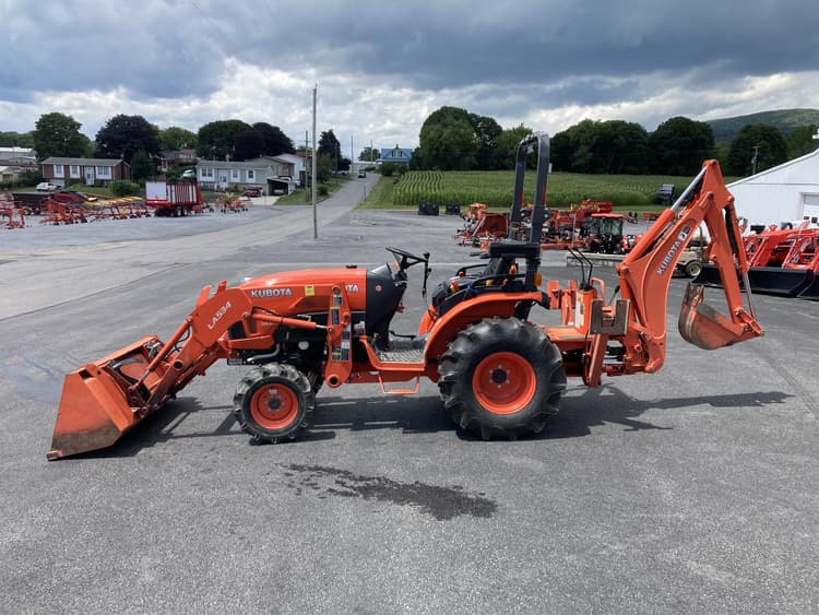 Kubota B2650 Tractors Less than 40 HP for Sale | Tractor Zoom