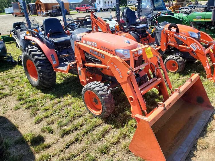 SOLD - Kubota B3200 Tractors Less than 40 HP | Tractor Zoom