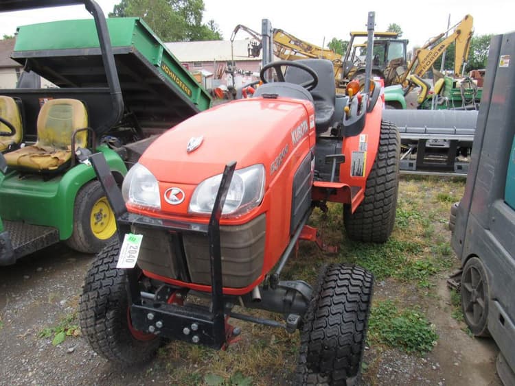 Kubota B3200 Tractors Less than 40 HP for Sale | Tractor Zoom