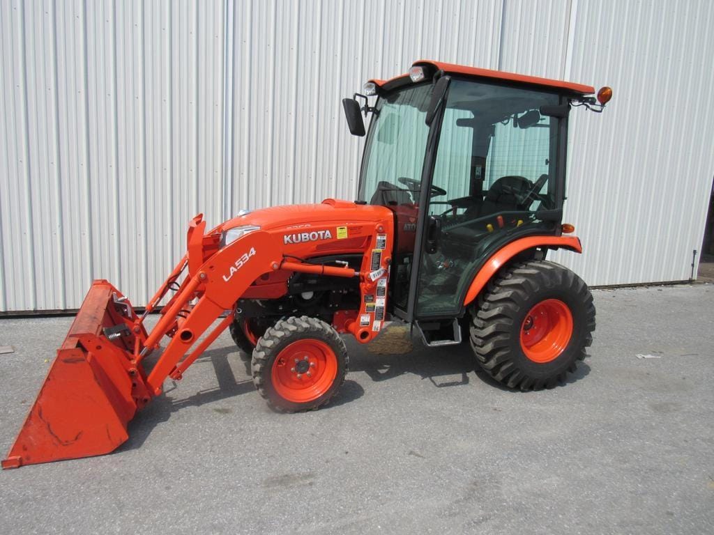 SOLD - Kubota B3350 Cab Tractor w/LA534 Loader Tractors with 380 Hrs ...