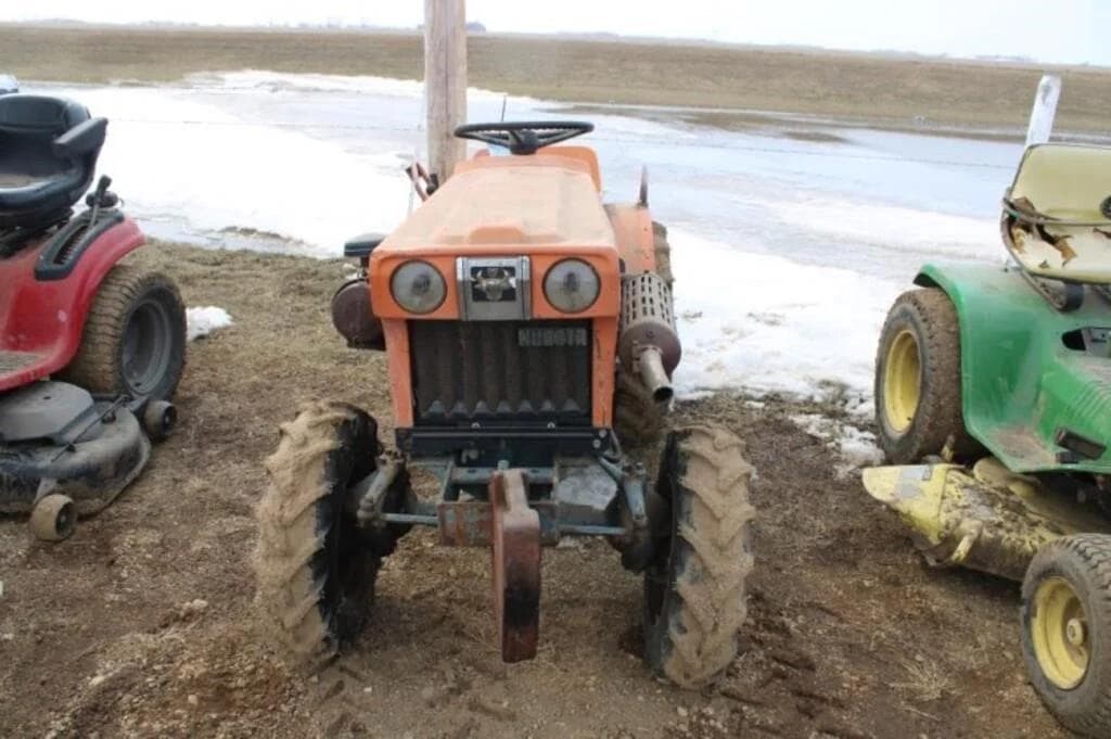 Kubota B6100 Tractors Less than 40 HP for Sale | Tractor Zoom