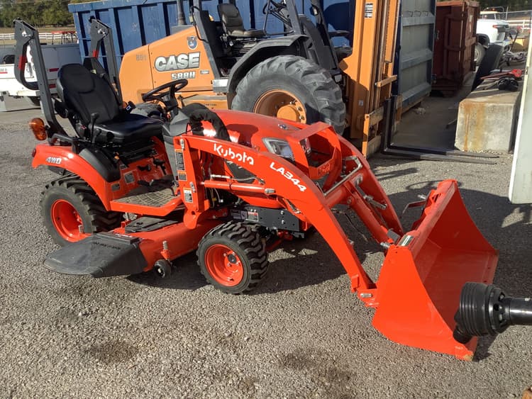 SOLD - Kubota BX2680 Tractors Less than 40 HP | Tractor Zoom