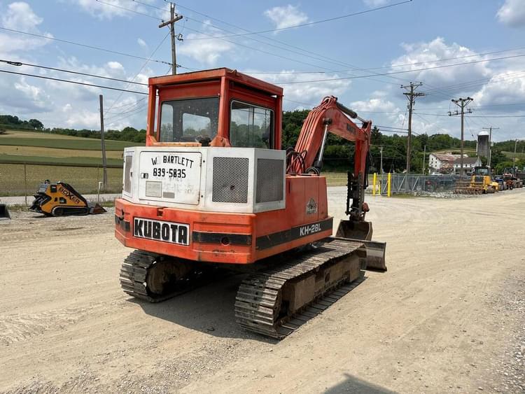 Kubota KH-28L Construction Compact Excavators for Sale | Tractor Zoom