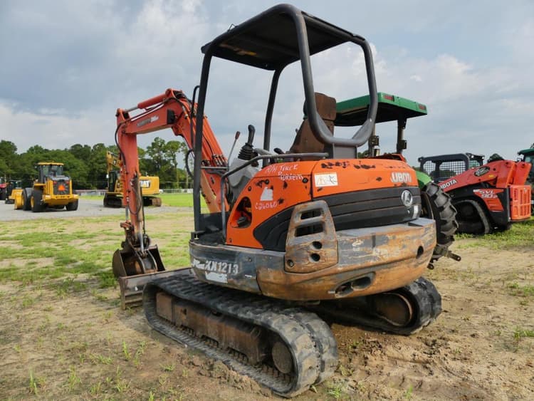 Kubota KX121-3 Construction Compact Excavators for Sale | Tractor Zoom