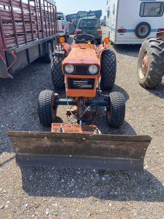 Kubota L235 Tractors Less than 40 HP for Sale | Tractor Zoom