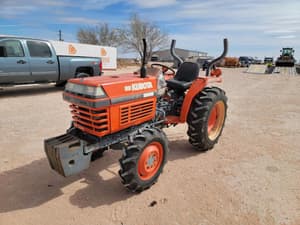 SOLD - Kubota L2500 Tractor Tractors with 944 Hrs | Tractor Zoom