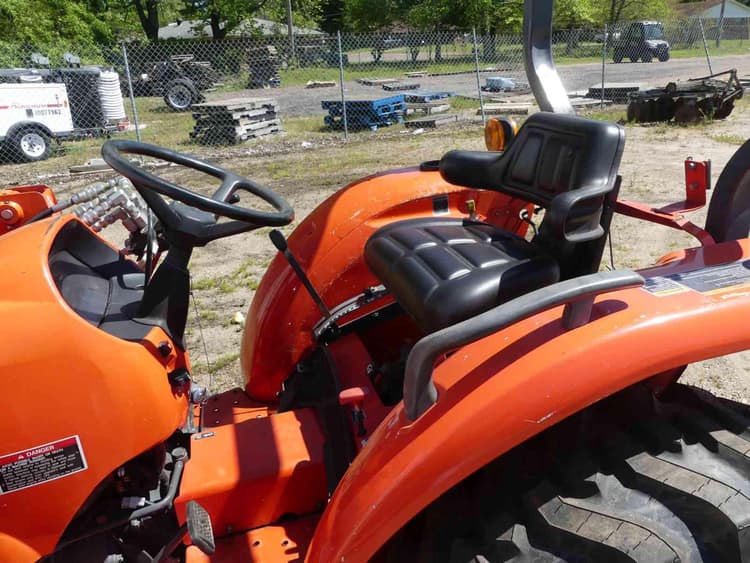 Kubota L2501 Tractors Less than 40 HP for Sale | Tractor Zoom