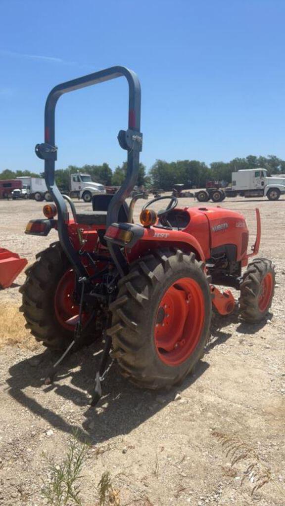 Kubota L2501 Tractors Less than 40 HP for Sale | Tractor Zoom