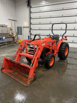 SOLD - Kubota L2800 Tractors with 1,067 Hrs | Tractor Zoom