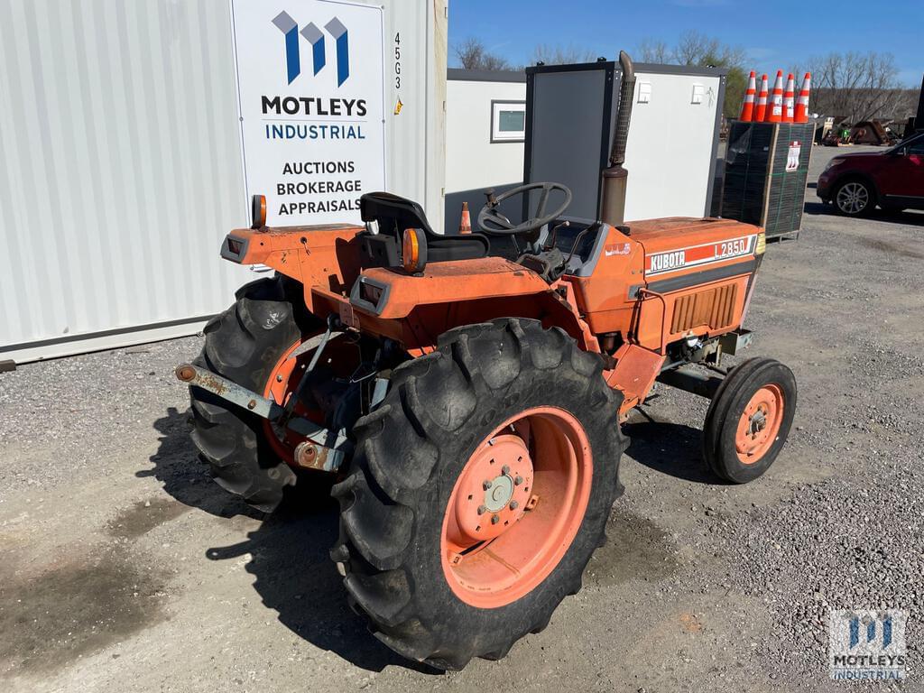 Kubota L2850 Tractors Less than 40 HP for Sale | Tractor Zoom