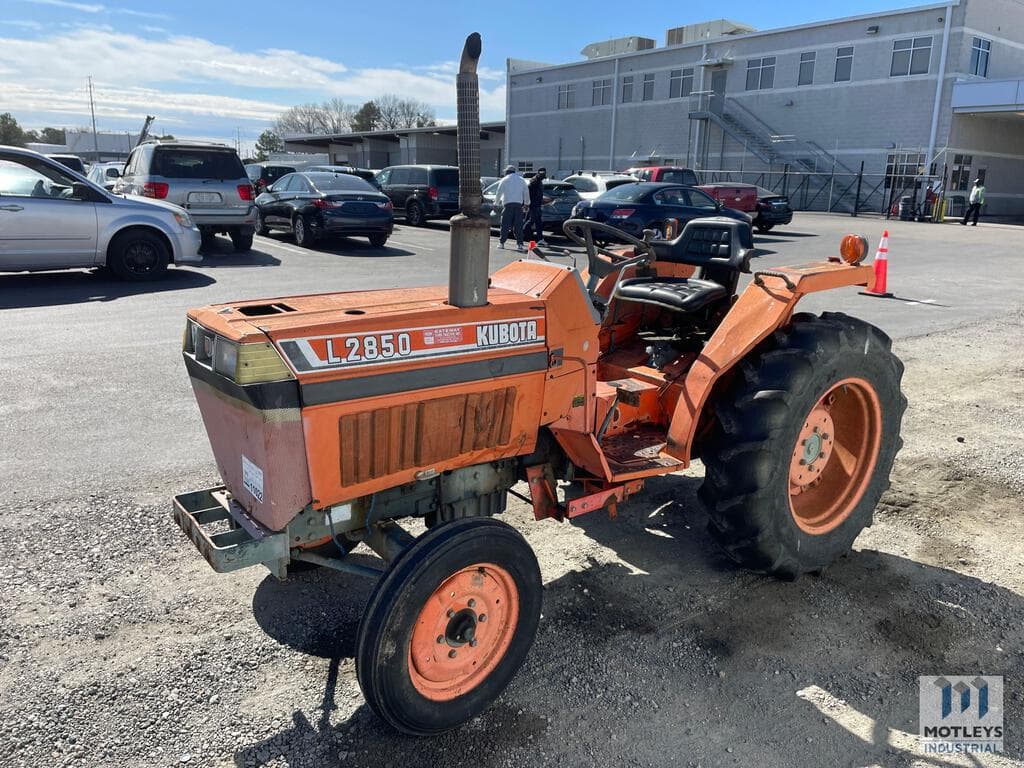 Kubota L2850 Tractors Less than 40 HP for Sale | Tractor Zoom