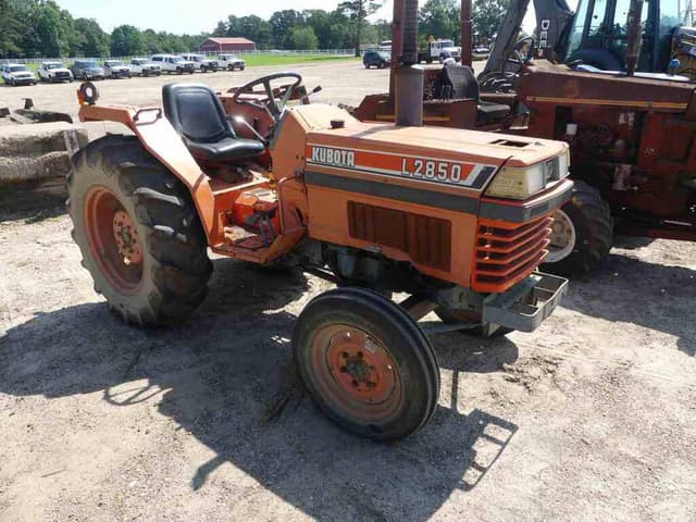 Kubota L2850 Tractors Less than 40 HP for Sale | Tractor Zoom