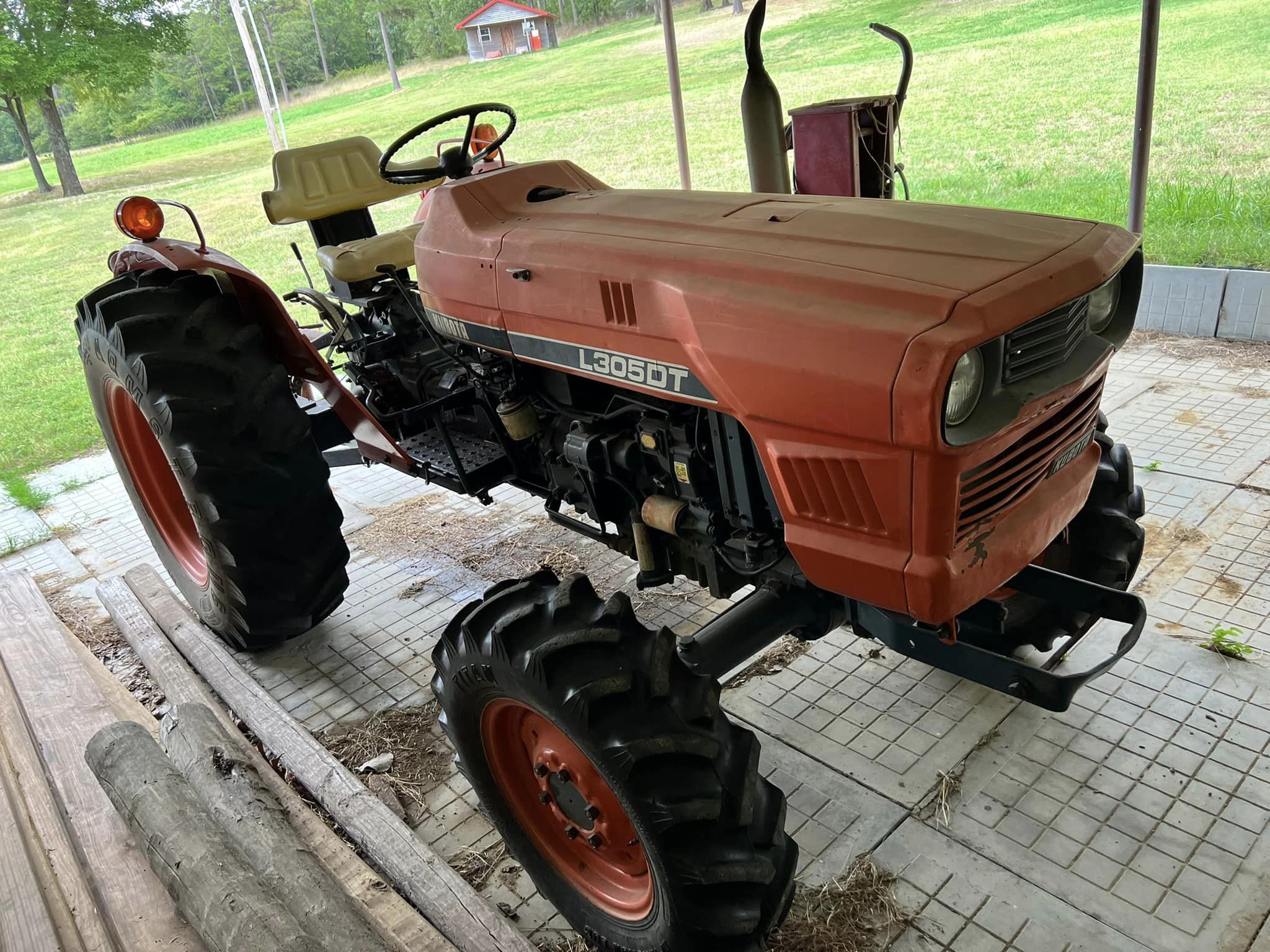SOLD - Kubota L305 Tractors with 30 HP | Tractor Zoom