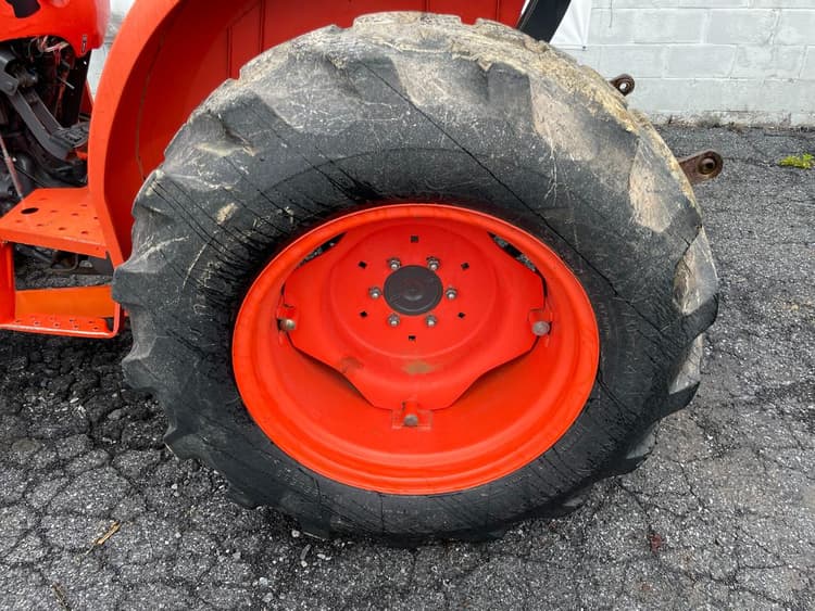 Kubota L4701 Tractors 40 to 99 HP for Sale | Tractor Zoom