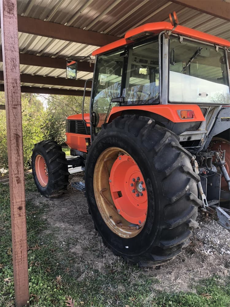 Kubota M120 Tractors 100 to 174 HP for Sale | Tractor Zoom