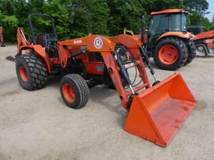 SOLD - Kubota M4900 Tractor, s/n 51490: 2wd, Rollbar, Bus Tractors with ...