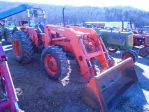 SOLD - Kubota M9000 4wd Tractor w/ Loader, Hydraulic Shuttle, Rear ...