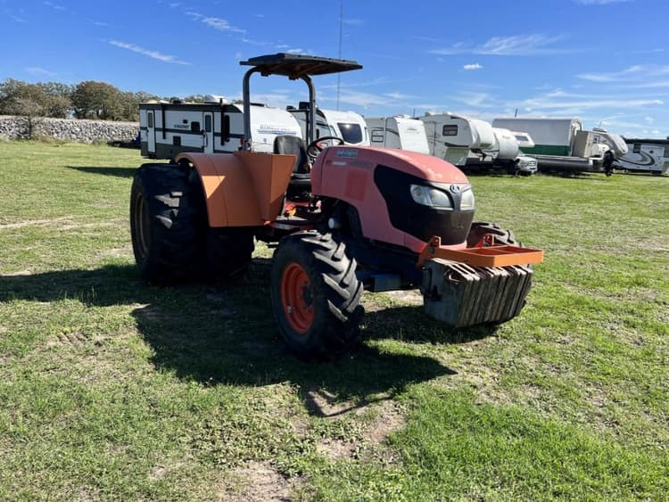 Kubota M9960 Tractors 100 to 174 HP for Sale | Tractor Zoom
