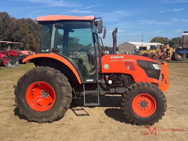 Kubota M9960 Tractors 100 to 174 HP for Sale | Tractor Zoom