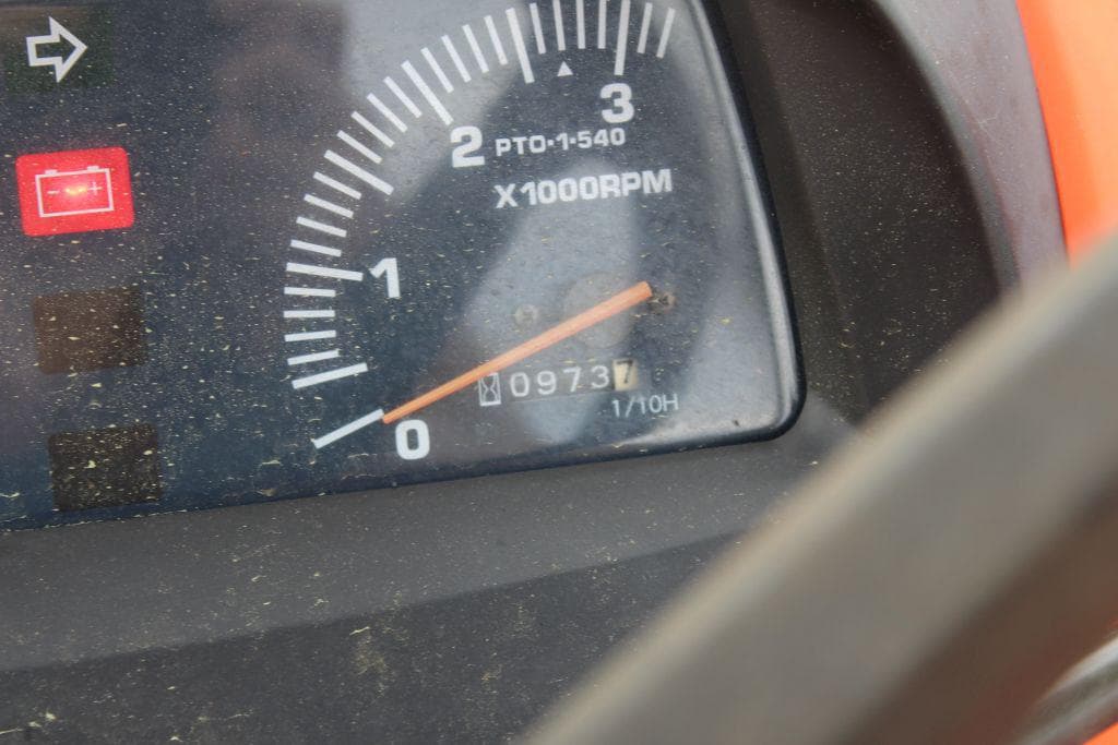 Tractor Zoom - Kubota MX5100