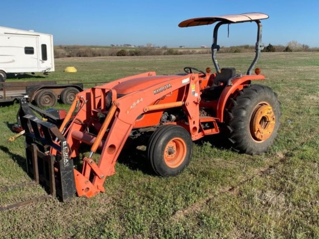 Kubota MX5100 Tractors 40 to 99 HP for Sale | Tractor Zoom