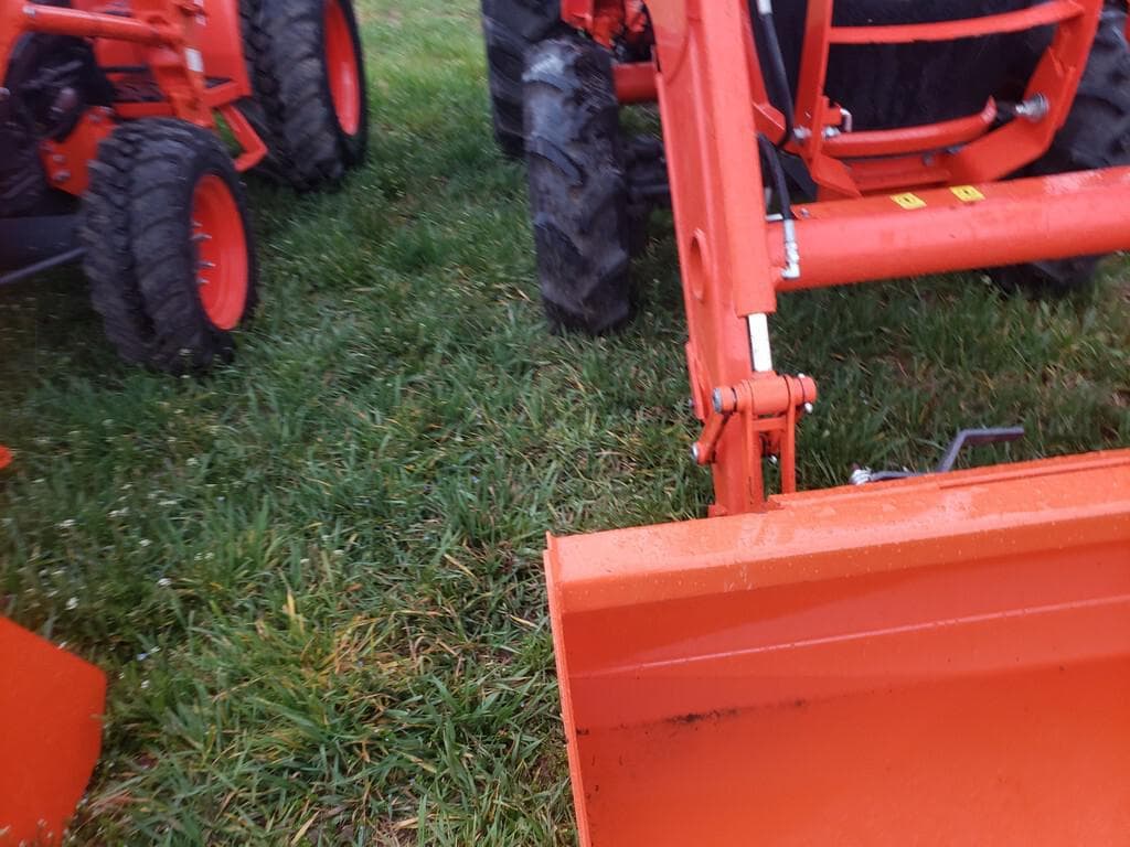Kubota MX5200 Tractors 40 to 99 HP for Sale | Tractor Zoom