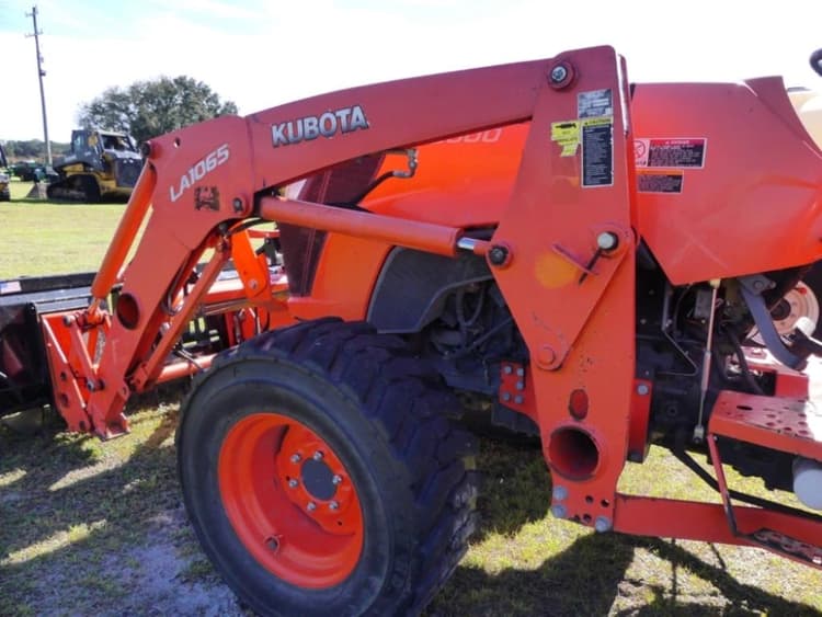 Kubota MX5800 Tractors 40 to 99 HP for Sale | Tractor Zoom