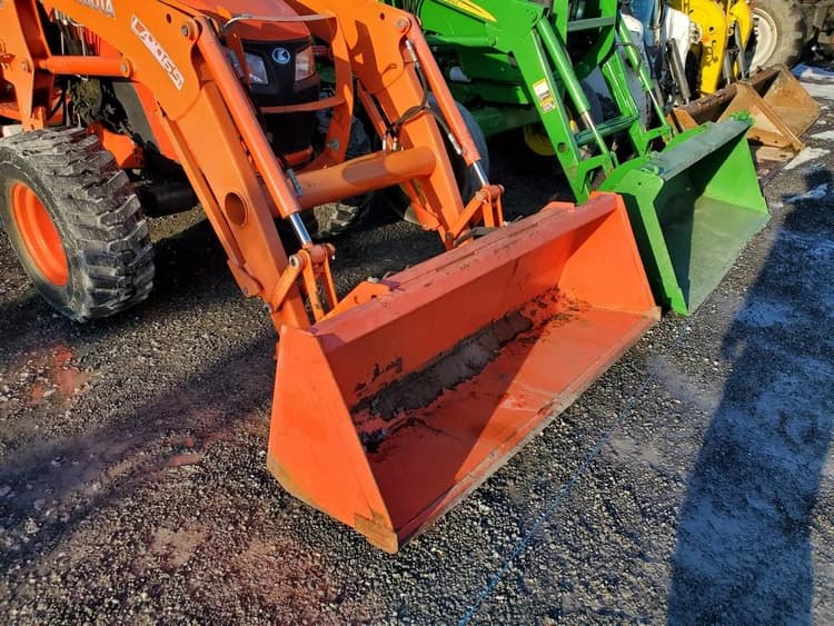 Kubota MX5800 Tractors 40 to 99 HP for Sale | Tractor Zoom