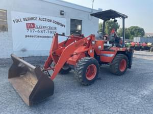 SOLD - Kubota R520 Lot No. 137 Construction with 5,121 Hrs | Tractor Zoom
