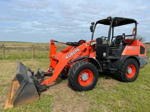 SOLD - Kubota R530 Lot No. 2022 Construction with --- Hrs | Tractor Zoom