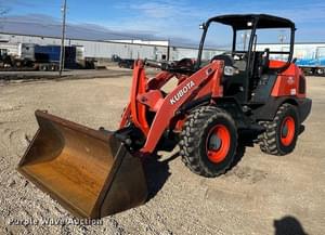 SOLD - Kubota R530 Lot No. DQ6466 Construction with 2,039 Hrs | Tractor ...