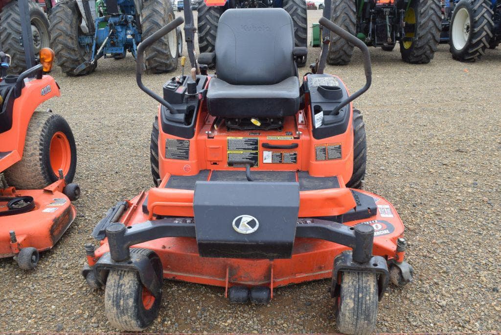 Tractor Zoom - Kubota ZD331