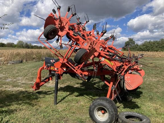 Kuhn GF10812T Hay and Forage Hay - Rakes/Tedders for Sale | Tractor Zoom