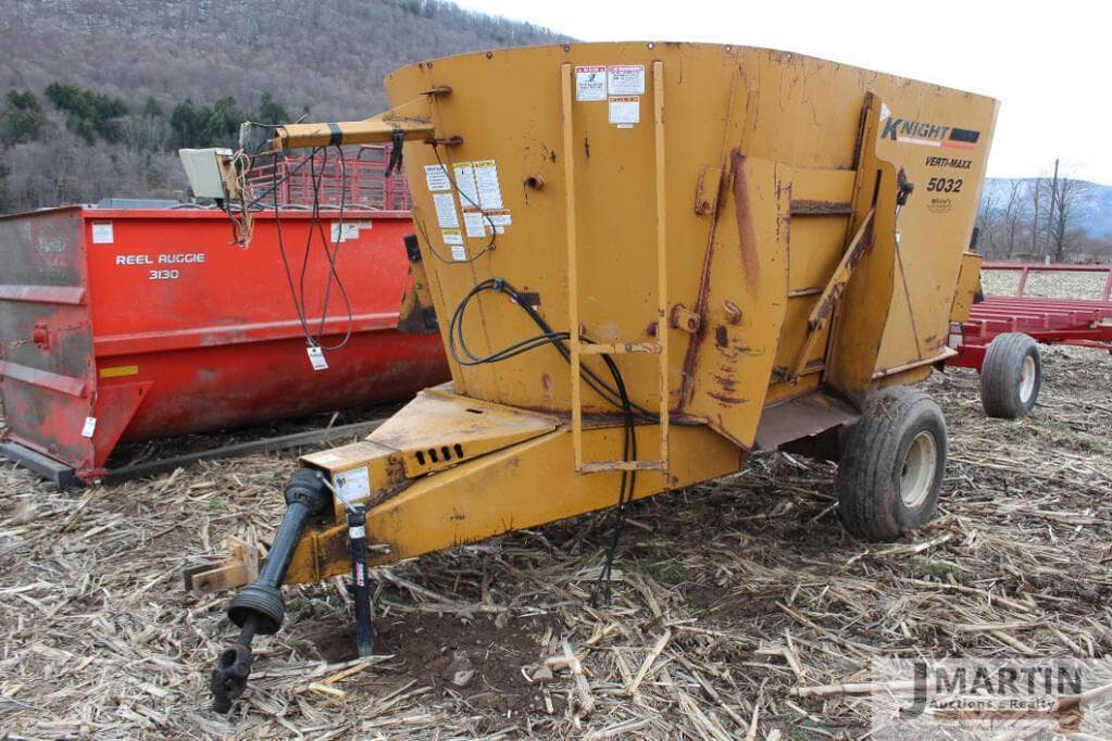 Kuhn Knight Vertical Maxx 5032 Hay and Forage Grinders/Mixers for Sale ...